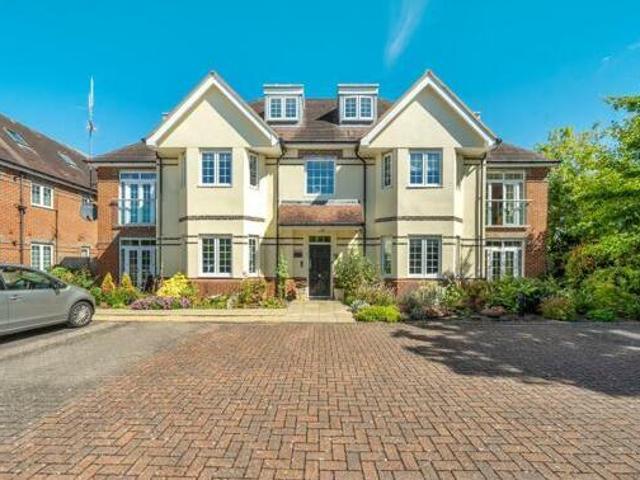 Newbury, Berkshire, 2 Bedroom Flat
