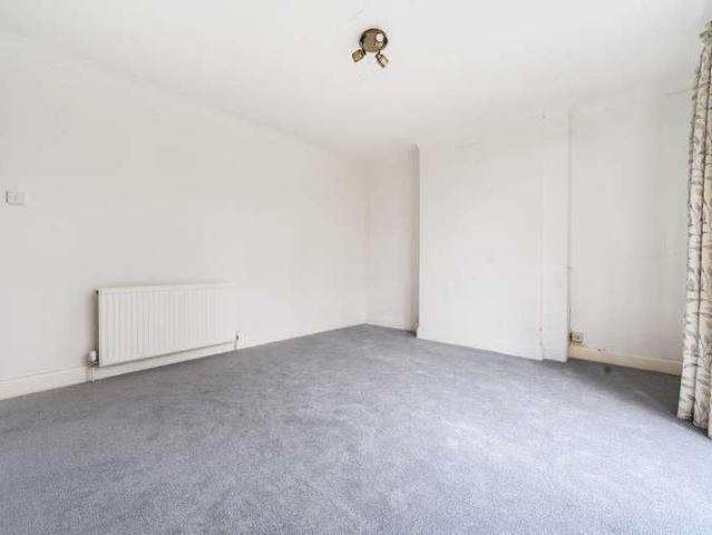Newbury, Berkshire, RG14