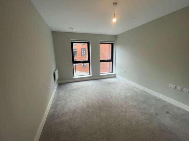 Newbury, Berkshire, RG14