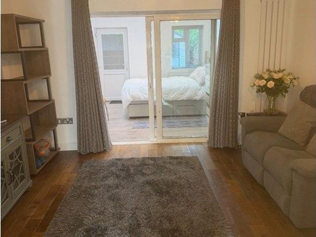 Newbury Close, Dartford DA2, Room to rent, £800 pcm | PrimeLocation