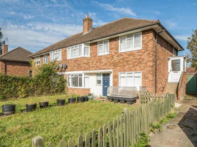 Newbury Way, Northolt, 3 Bedroom Maisonette