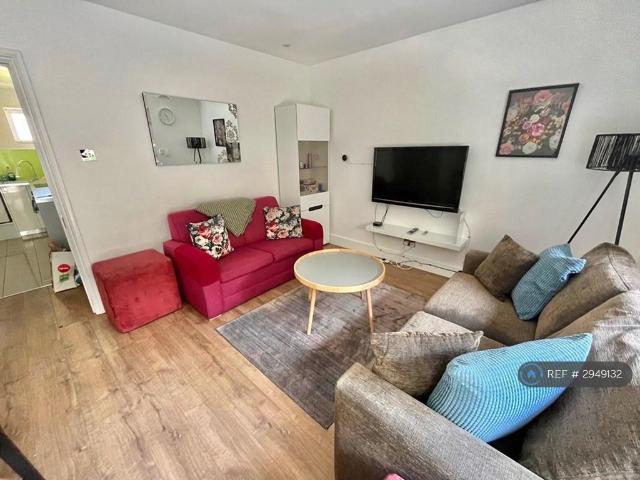 Newby, London, NW1 4 bed flat to rent £4,150 pcm £958 pw