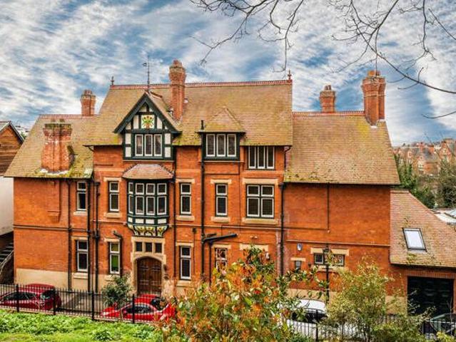 Newcastle Drive, The Park,3 Bedroom Apartment