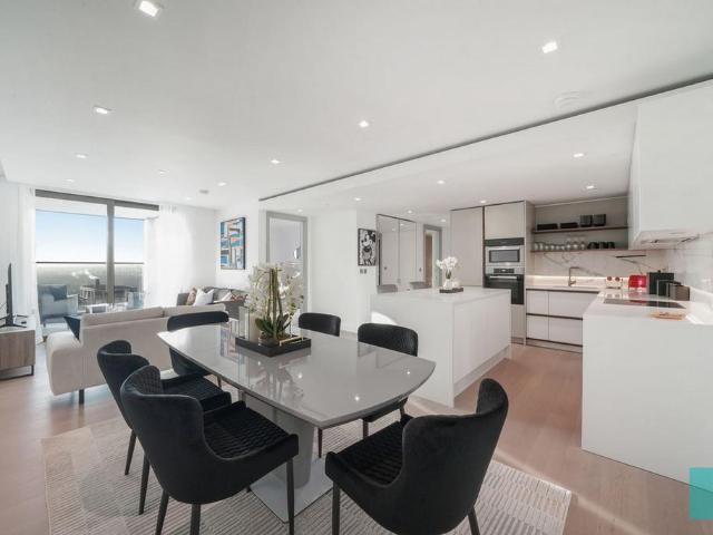 Newcastle Place, Westmark Tower, West. 2 bed apartment to rent £6,000 pcm £1,385 pw