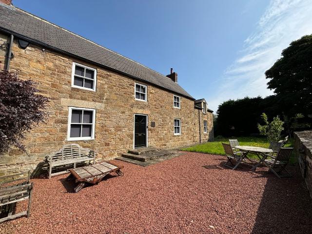Newcastle Upon Tyne NE12, 3 bed farmhouse to rent, £1,995 pcm | PrimeLocation