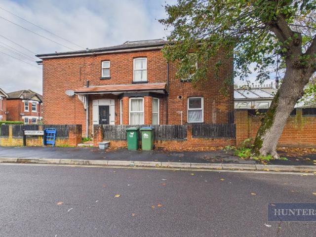 Newcombe Road, Southampton SO15, 3 bed end terrace house to rent, £1,700 pcm | PrimeLocation