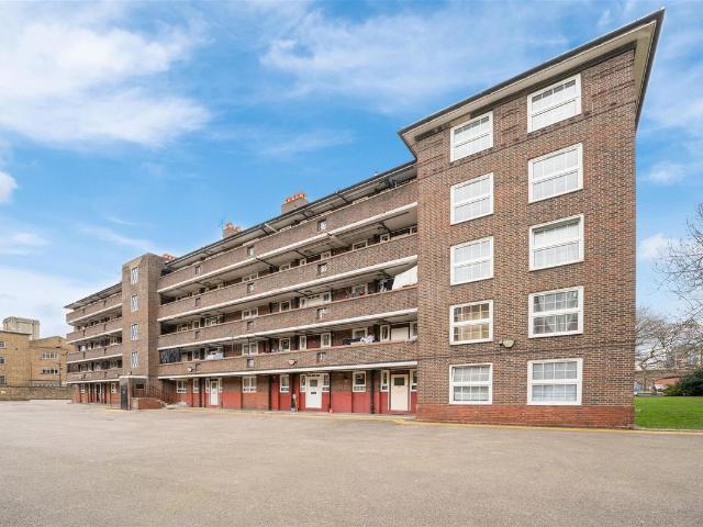 Newcourt House, Pott Street, London E2, 3 bed flat to rent, £2,750 pcm | PrimeLocation