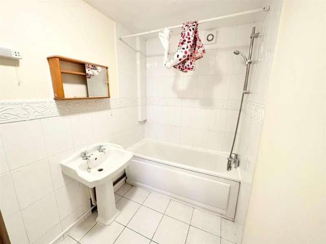 Newcroft Close, Hillingdon, UB8