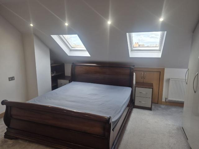 Newdene Avenue, Northolt UB5, Room to rent, £1,200 pcm | PrimeLocation