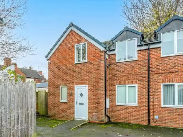 Newdigate Road, Coventry, CV6 1 bed end of terrace house for s.