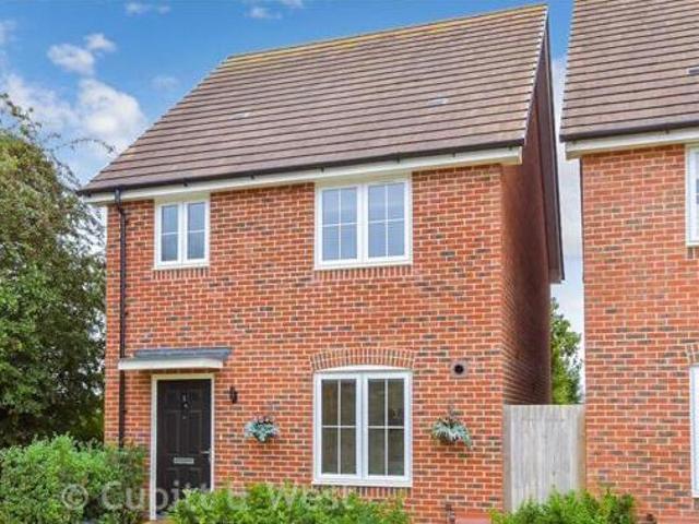 Newell Crescent, Eastergate, 3 Bedroom Detached