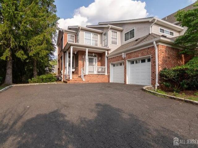 Newell St, Hillsborough, Condo For Sale