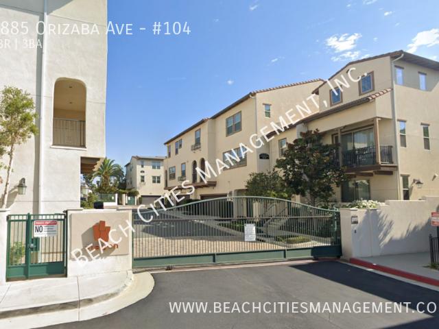 Newer Built Townhome with Solar in Gated Community! Pet Friendly!