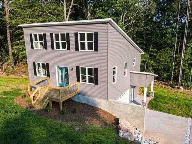 Newer Construction 3 Bedroom 2 Bathroom Home in Walhalla! 113.