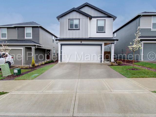 Newer Construction in Ridgefield!
