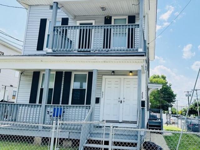 Newfield Ave, Bridgeport, Home For Sale