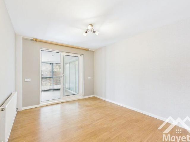 Newfield Drive, Blackburn. Lancs BB2 3UA
