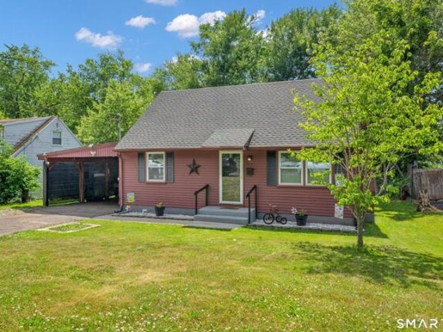 Newfield St, Middletown, Home For Sale