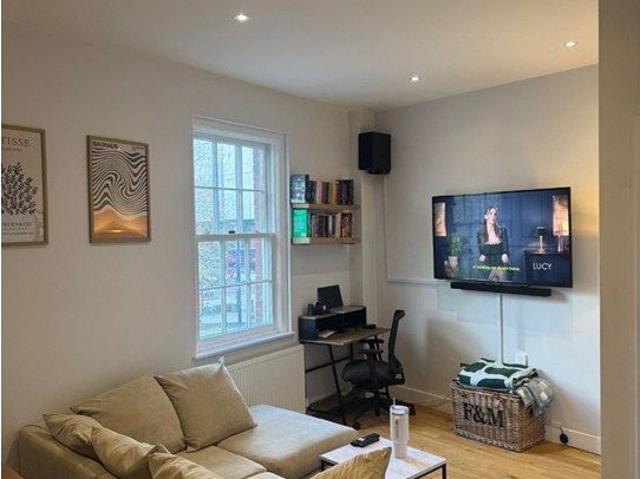 Newfoundland Court, Bristol BS2, 1 bed flat to rent, £1,600 pcm | PrimeLocation