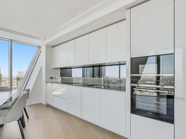 Newfoundland Place, Canary Wharf E14, Studio to rent, £2,637 pcm | PrimeLocation