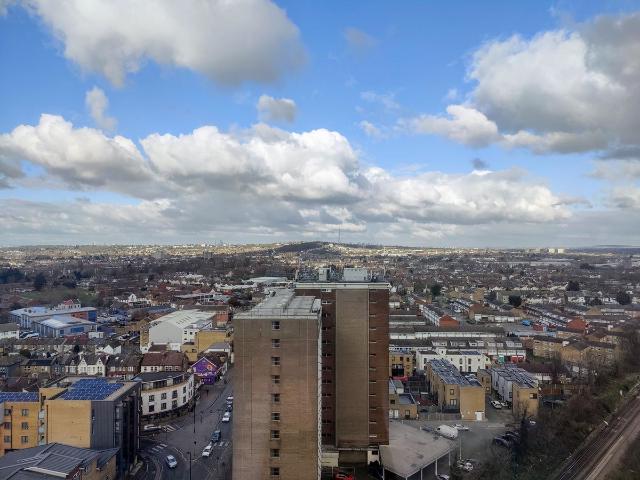 Newgate, Croydon CR0, 2 bed flat to rent, £1,750 pcm | PrimeLocation