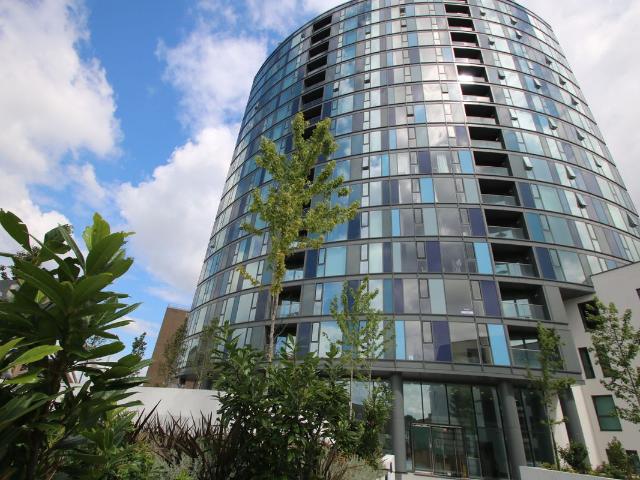 Newgate, Croydon, Surrey CR0, 2 bed flat to rent, £1,650 pcm | PrimeLocation