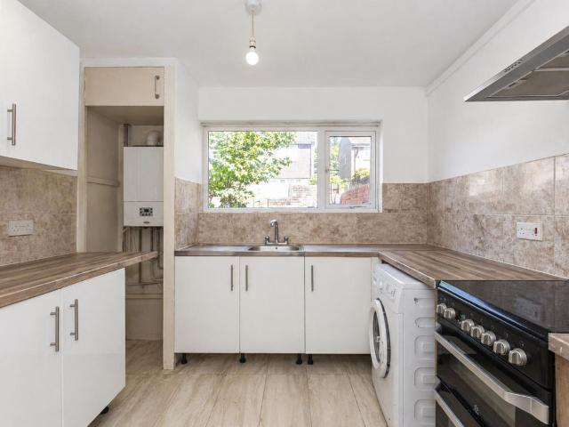 Newhaven Street, Brighton BN2, 4 bed end terrace house to rent, £2,500 pcm | PrimeLocation
