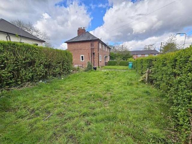 Newhey Avenue, Manchester, 3 Bedroom Semi detached