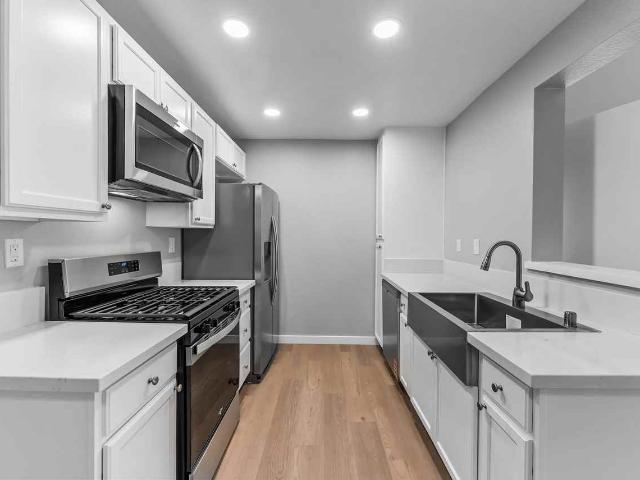 Newhope Village 2 Bedroom Apartment for Rent at 315 S Newhope St, Santa Ana, CA 92704 West Side