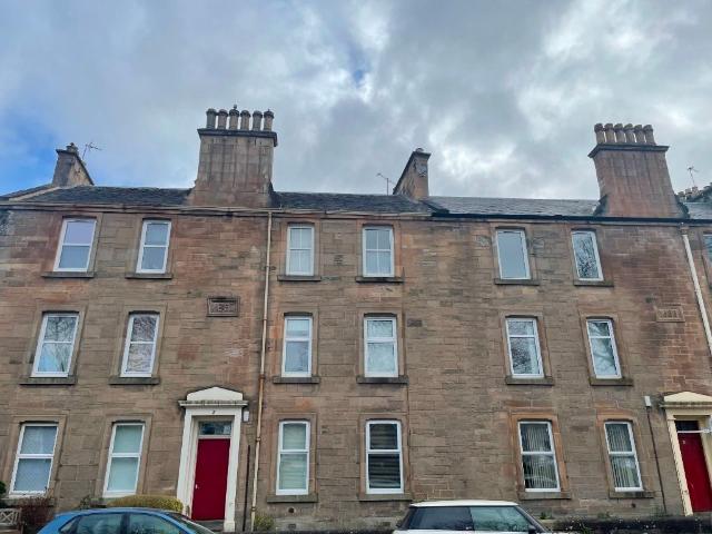 Newhouse, St. Ninians, Stirling FK8, 2 bed flat to rent, £925 pcm | PrimeLocation
