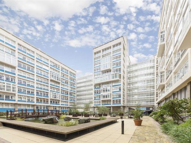 Newington Causeway, Elephant & Castle SE1, 1 bed flat to rent, £1,800 pcm | PrimeLocation