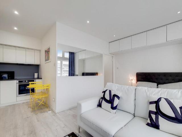 Newington Causeway, Elephant And Castle Studio to rent £1,712 pcm £395 pw