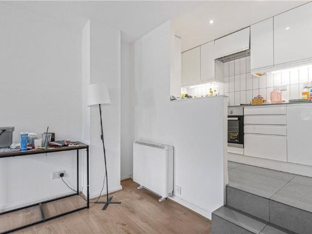Newington Causeway, London, SE1 6BA