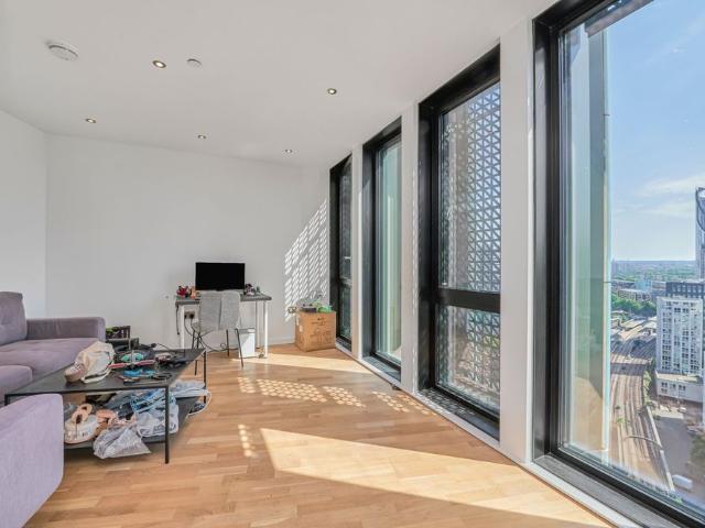 Newington Causeway, London, SE1