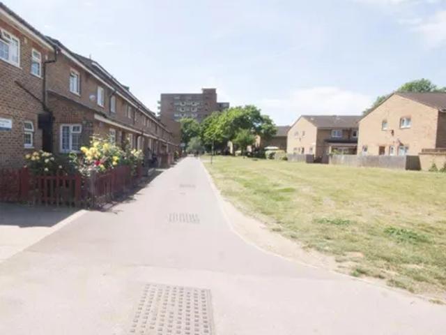 Newington News, 4 Penton Place, London, SE17 3JT, United Kingdom | 1 bed apartment for rent #154589870 | Rentberry