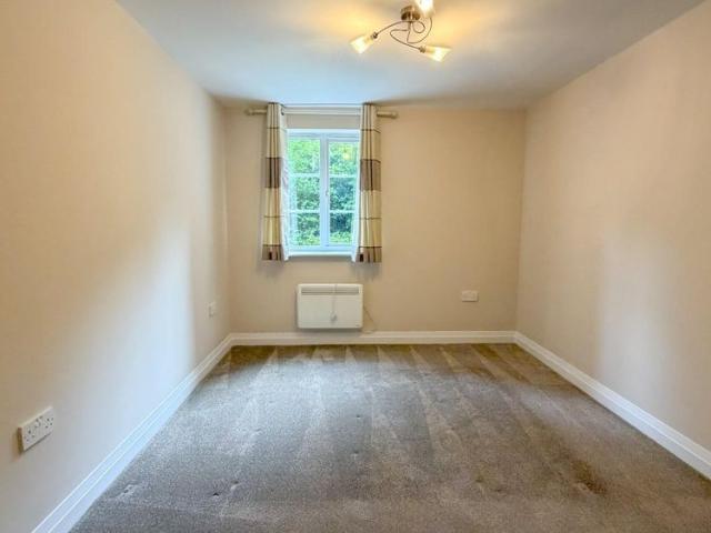 Newland Gardens, Hertford