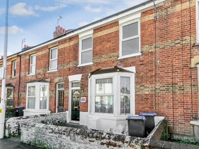 Newland Road, Worthing, BN11 2 bed terraced house to rent £1,550 pcm £358 pw
