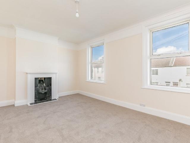 Newland Road, Worthing BN11, 2 bed terraced house to rent, £1,550 pcm | PrimeLocation