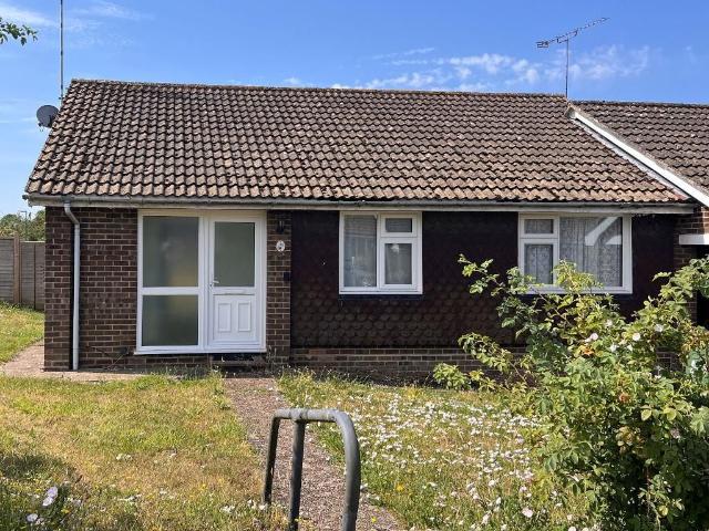 Newland Road, Upper Beeding, West Sussex BN44, 2 bed bungalow to rent, £1,500 pcm | PrimeLocation