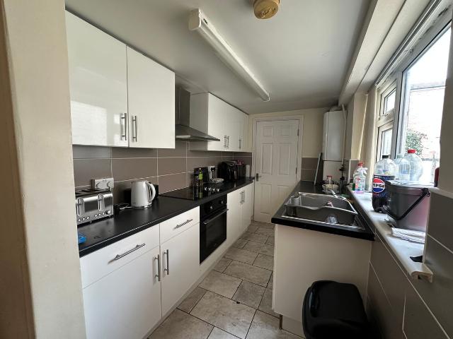 Newland Street West, Lincoln LN1, 4 bed terraced house to rent, £1,100 pcm | PrimeLocation