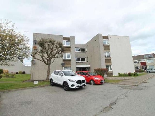 Newlands Avenue, Top Floor Left, AB10