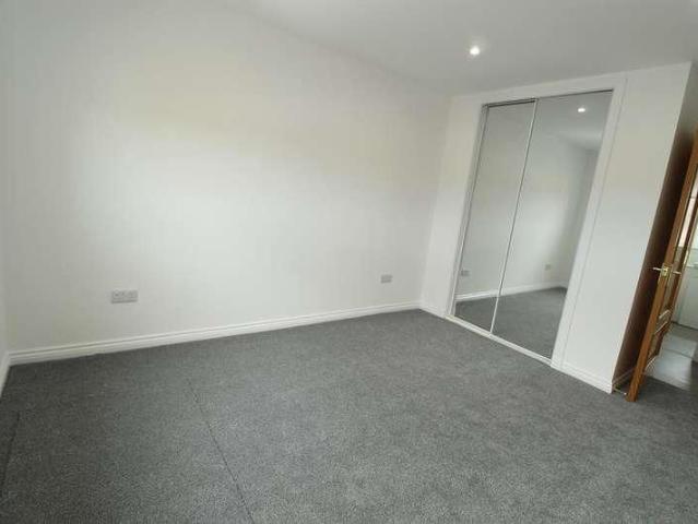Newlands Avenue, Top Floor Left, AB10