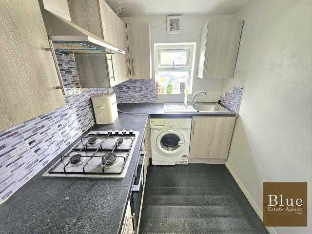 Newlands Close, Southall UB2, 1 bed flat to rent, £1,450 pcm | PrimeLocation