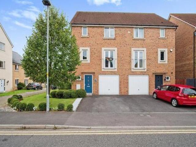 Newlands Lane, Emersons Green, 4 Bedroom Town