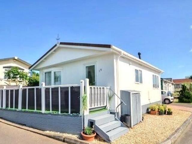 Newlands Park, Sidmouth Road, 2 Bedroom Park
