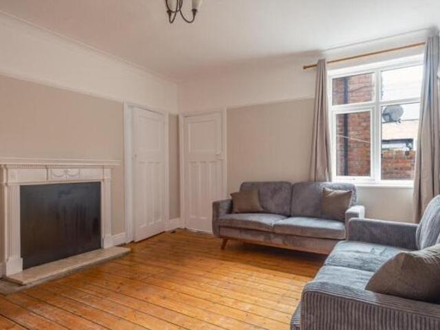 Newlands Road, Newcastle Upon Tyne, 2 Bedroom Flat