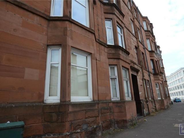 Newlands Road, Cathcart, Glasgow G44, 1 bed flat to rent, £750 pcm | PrimeLocation