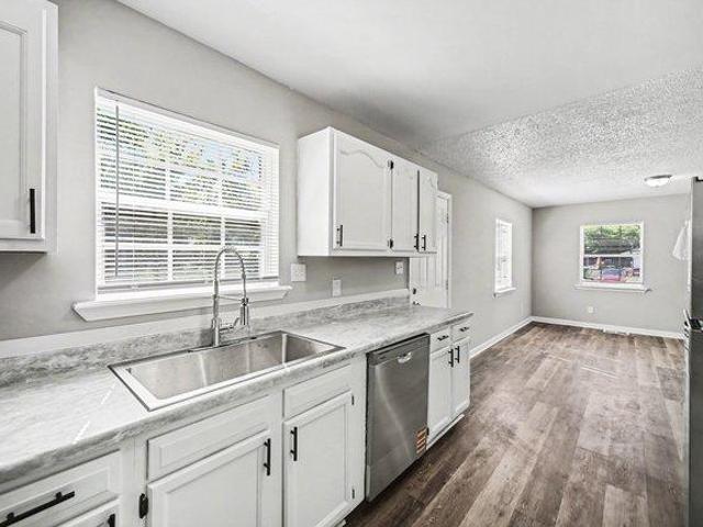 Newly Updated Home Minutes to Uptown Charlotte