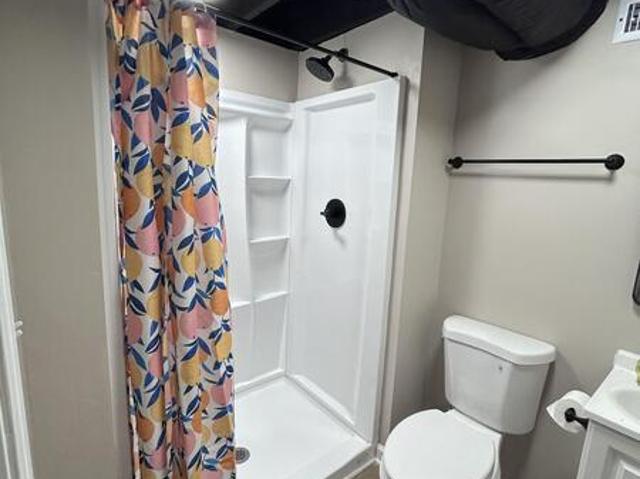 NEWLY UPDATED ROOMS AVAILABLE IN ASHVIEW HEIGHTS ATLANTA!