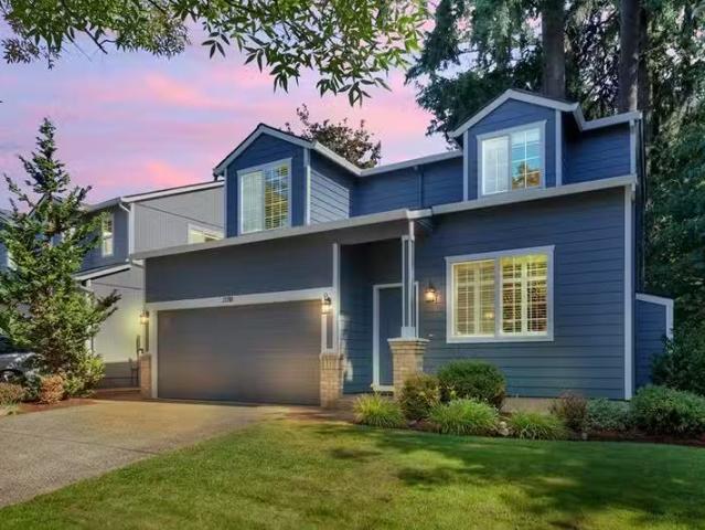 Newly Updated Sherwood Home Backing to Greenspace